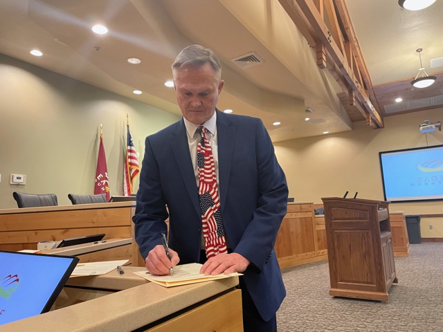 A glance at Utah County mayor and city council seats up for grabs in ...